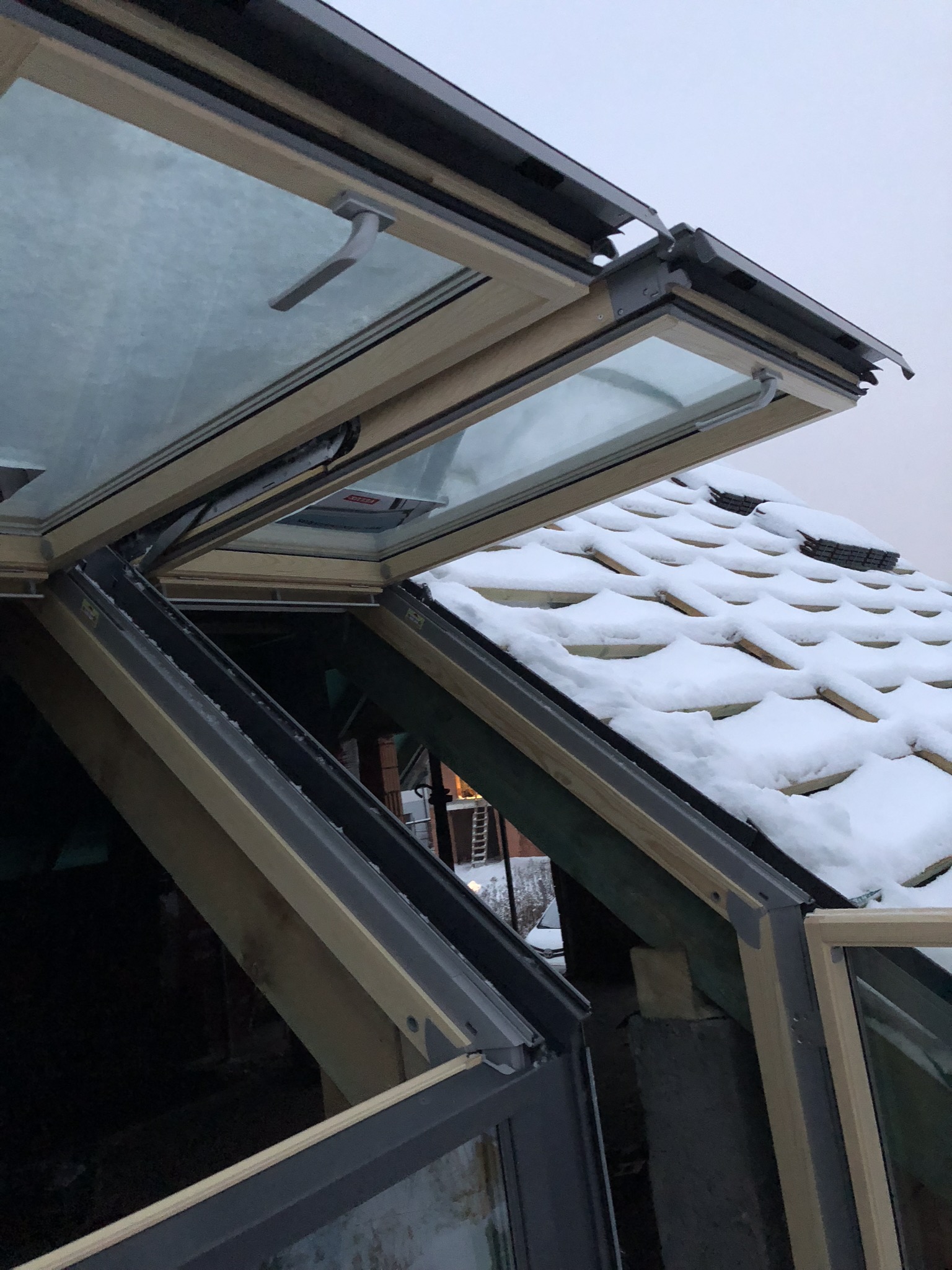 Montaż Balkonu Velux - Bemar | Okna dachowe sprzedaż, montaż, wymiana ...